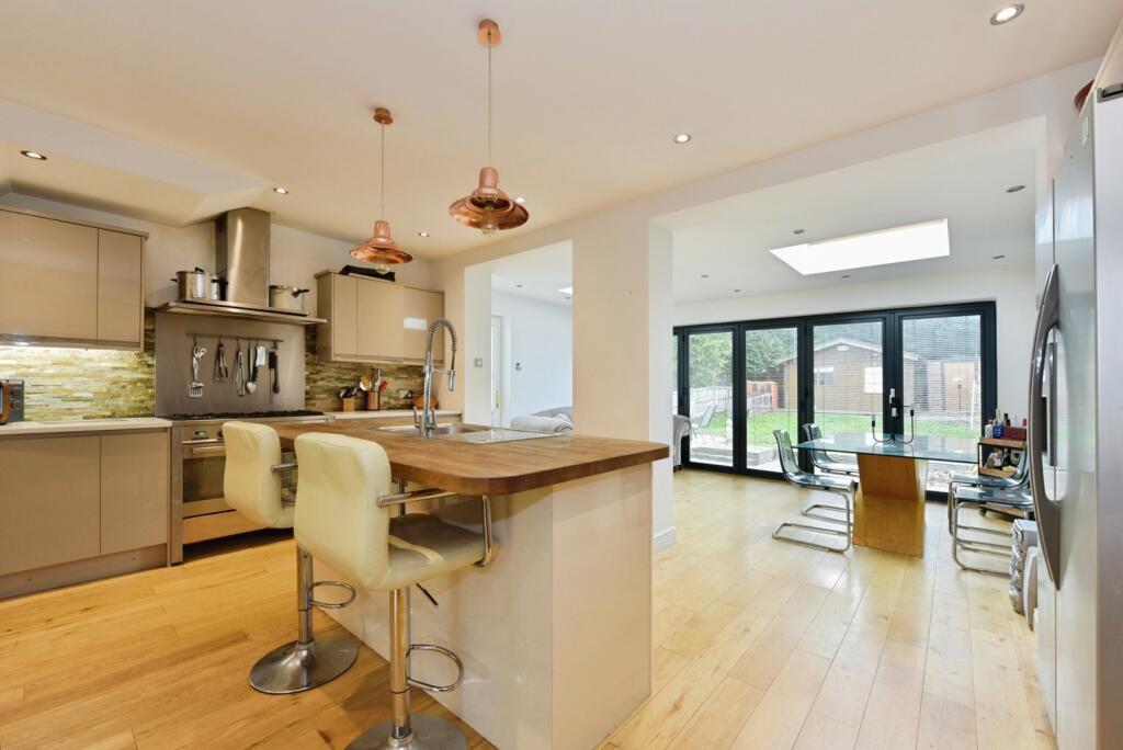 3 bedroom semi-detached house for sale in Eckington Road, Coal Aston ...