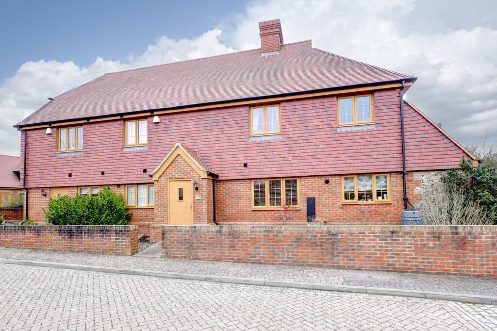 2 bedroom terraced house for sale in The Martlets, Hellingly, BN27