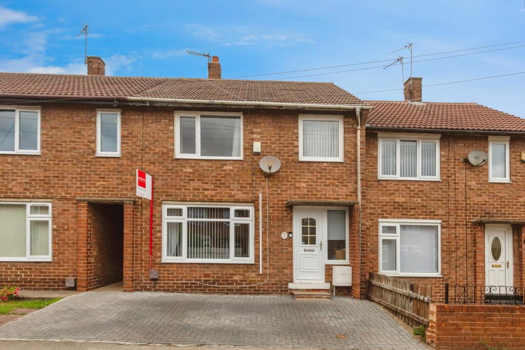 3 bedroom terraced house for sale in Eastlea Crescent, Seaham, Durham, SR7