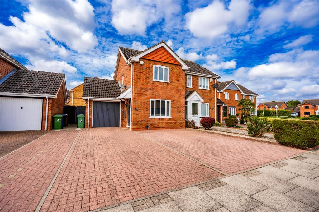 2 bedroom semi-detached house for sale in Peterhouse Road, Grimsby ...
