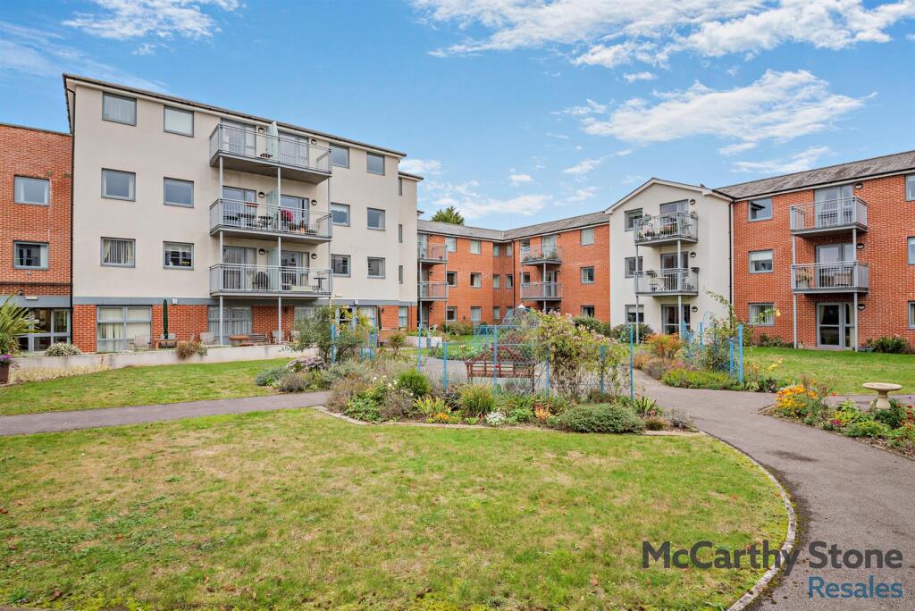 2 bedroom apartment for sale in Lady Susan Court, New Road, Basingstoke ...