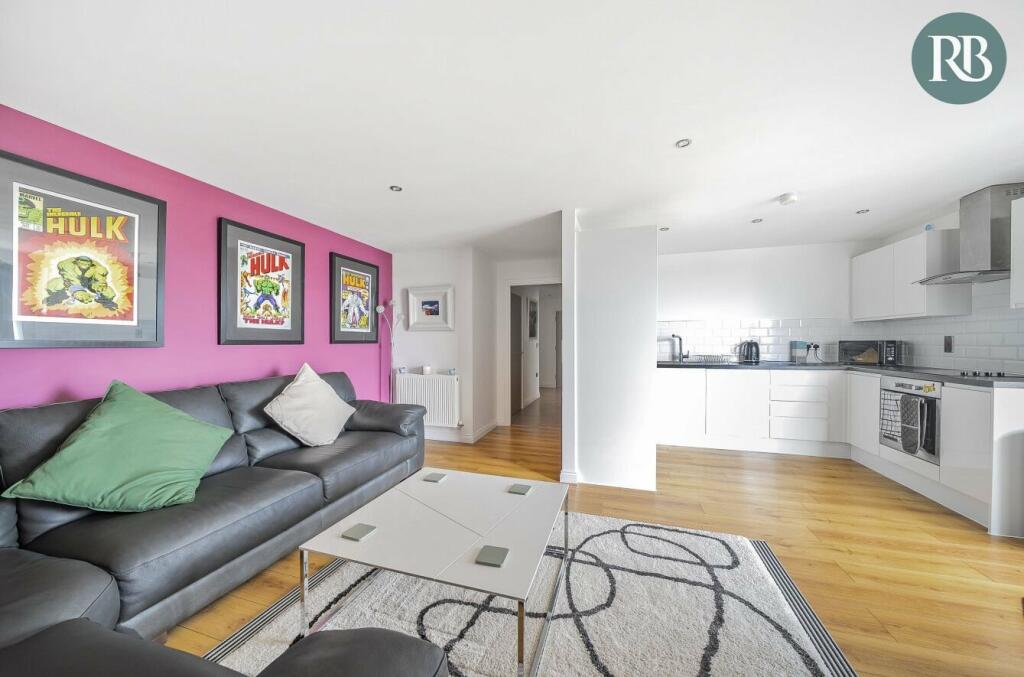 2 bedroom apartment for sale in Mariner Point, Brighton Road, SHOREHAM ...