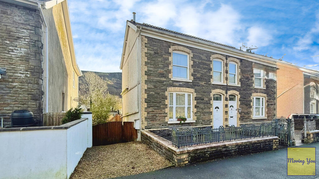 3 bedroom semi-detached house for sale in Ynysydarren Road,Ystalyfera ...