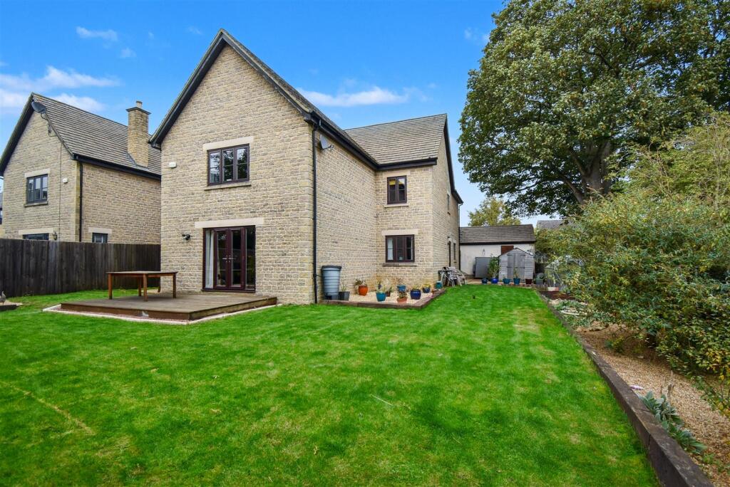 4 bedroom detached house for sale in NN17, Lorraine Gardens, Weldon, NN17