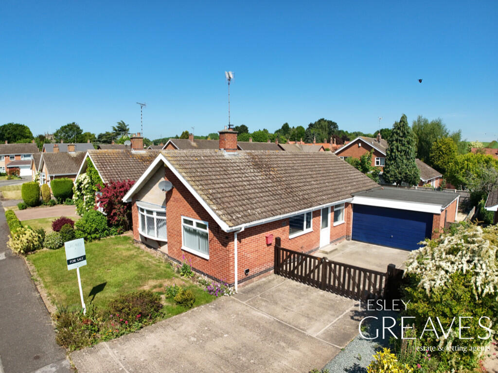 3 bedroom detached bungalow for sale in Pinfold Close, Woodborough, NG14