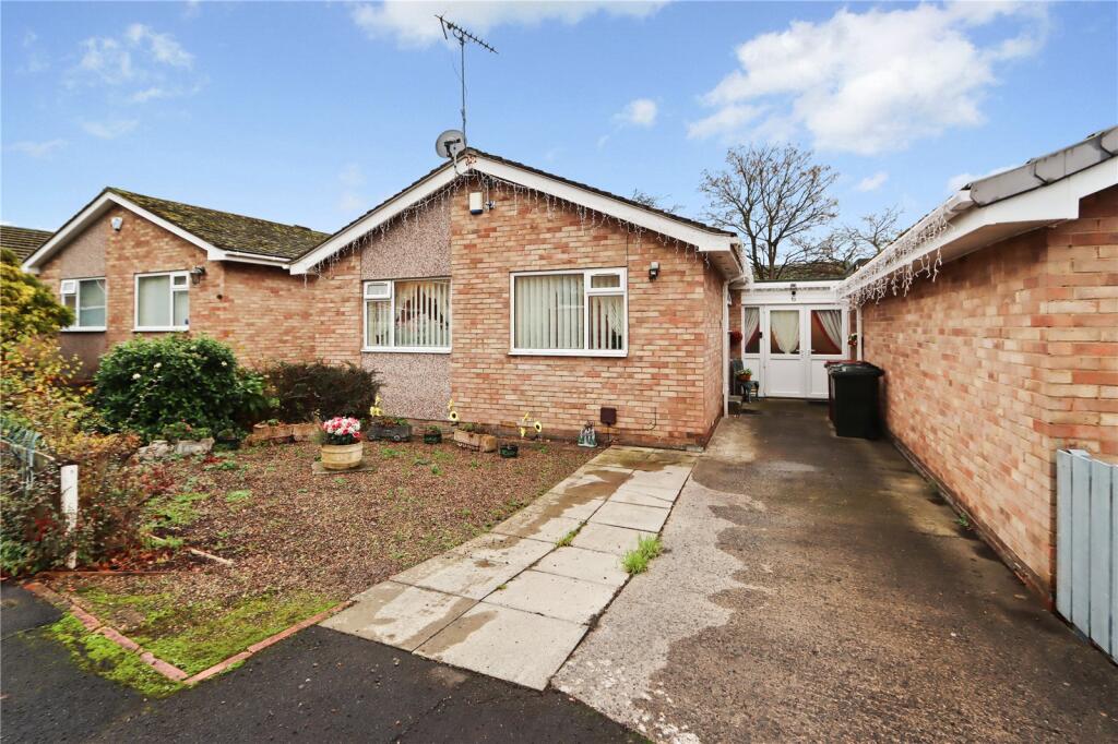 2 bedroom bungalow for sale in Tynedale Close, Wylam, Northumberland, NE41
