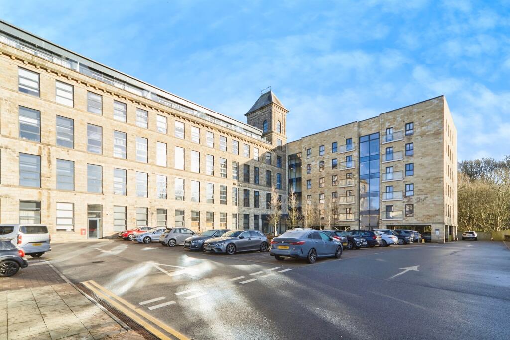 2 Bedroom Flat For Sale In Low Lane Horsforth Leeds LS18