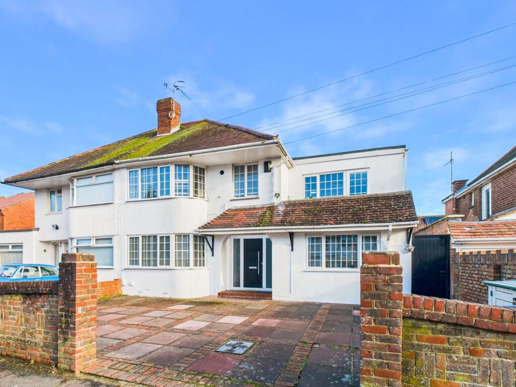 5 bedroom semi-detached house for sale in Glebeside Avenue, Worthing ...