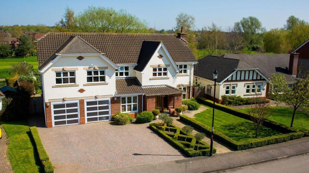 5 bedroom detached house for sale in Belfry Lane, Collingtree Park ...