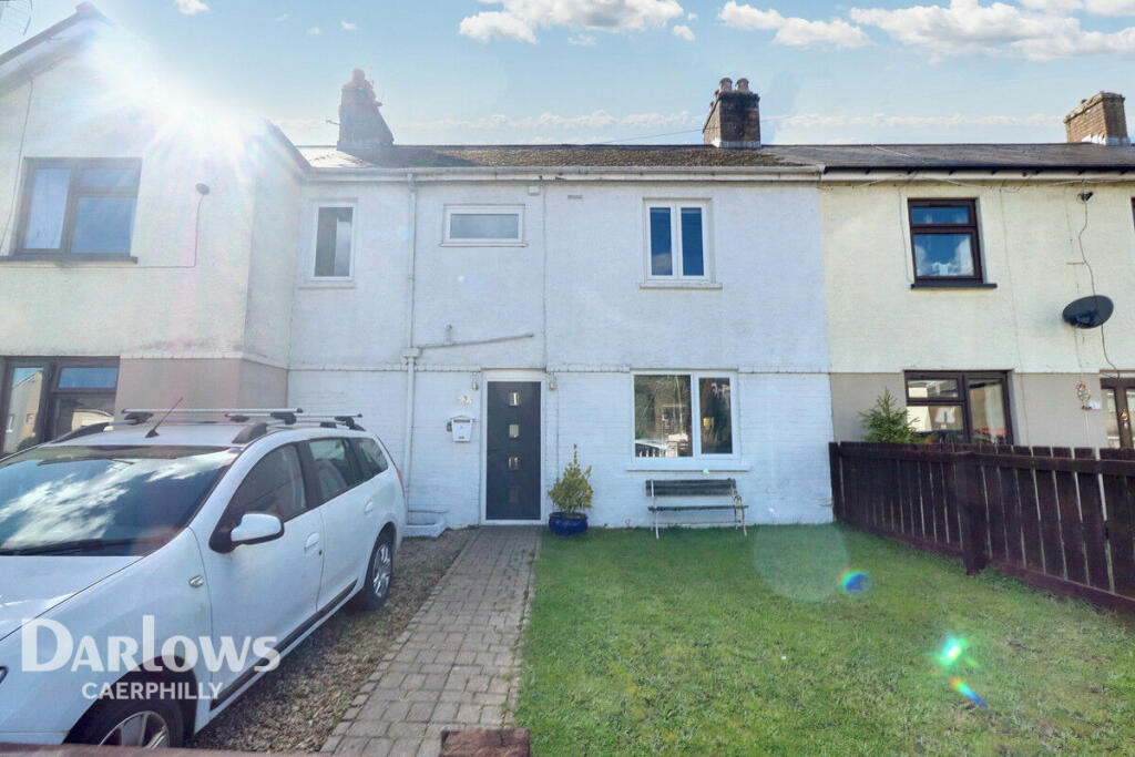3 bedroom terraced house for sale in The Crescent, Caerphilly, CF83