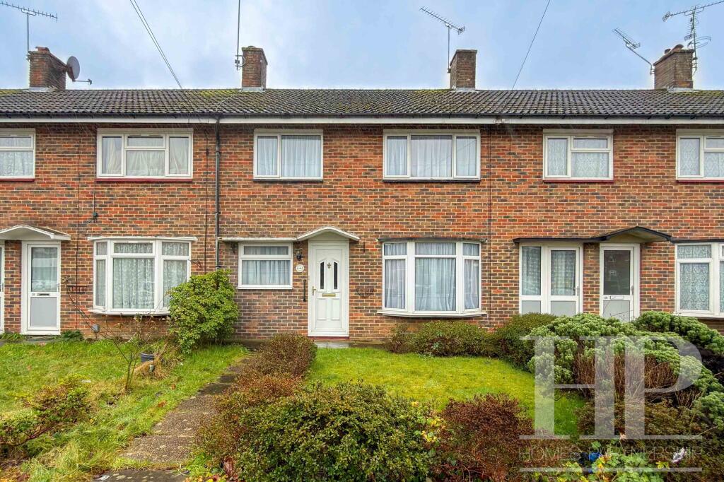 3 bedroom terraced house for sale in Ashdown Drive, Crawley, RH10