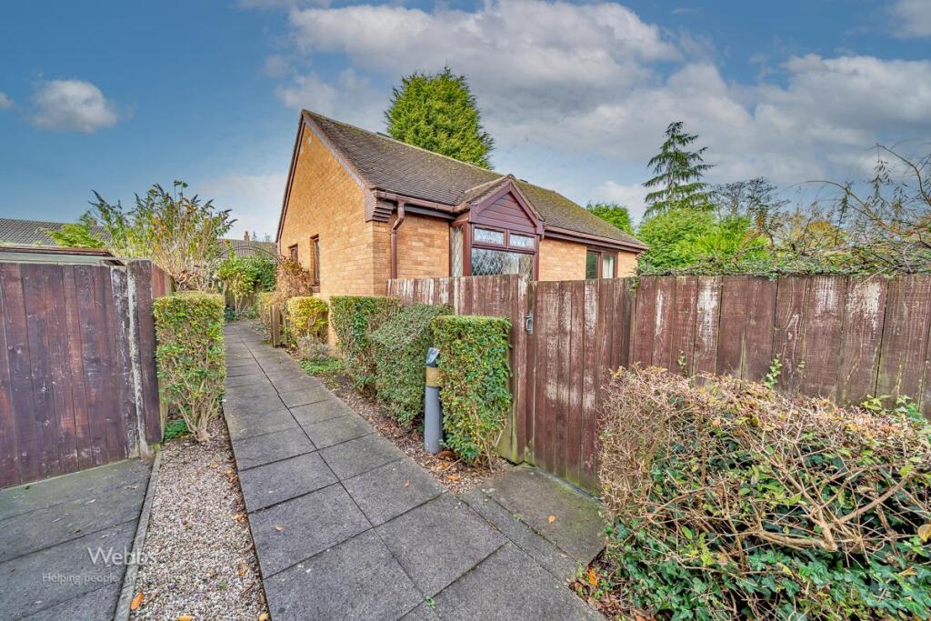2 bedroom detached bungalow for sale in Fingerpost Drive, Pelsall ...