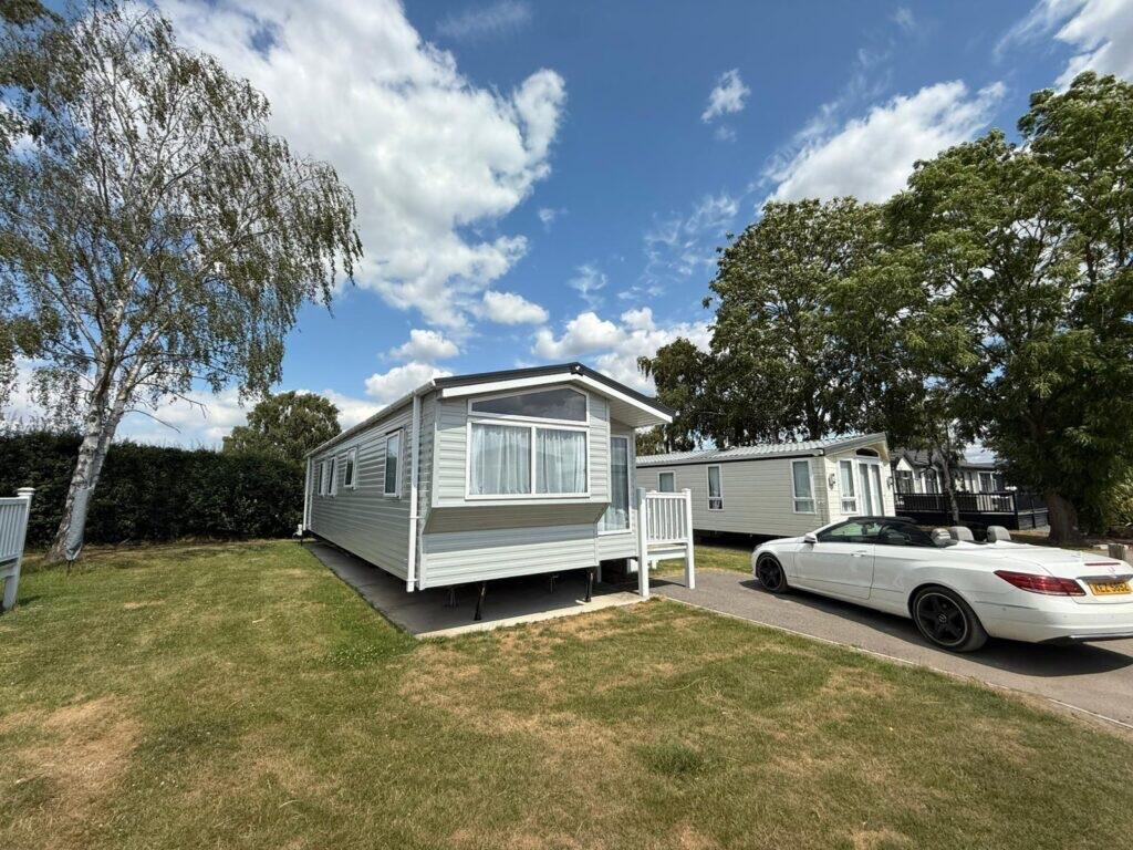 2 bedroom caravan for sale in Church Laneham , Retford , DN22 0NJ, DN22