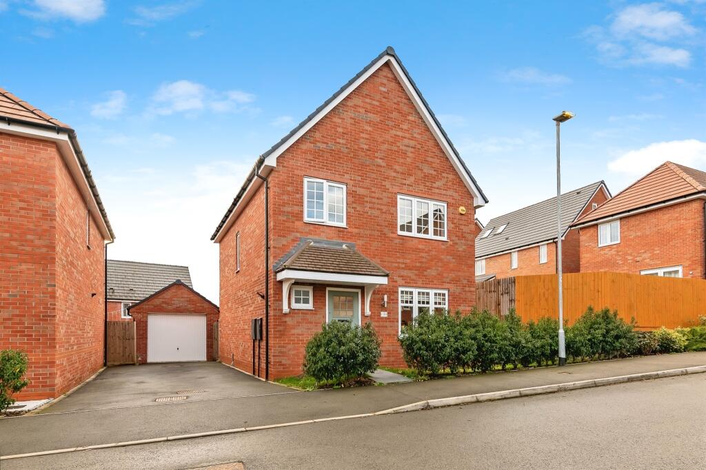 4 bedroom detached house for sale in Alison Close, Edwalton, Nottingham ...