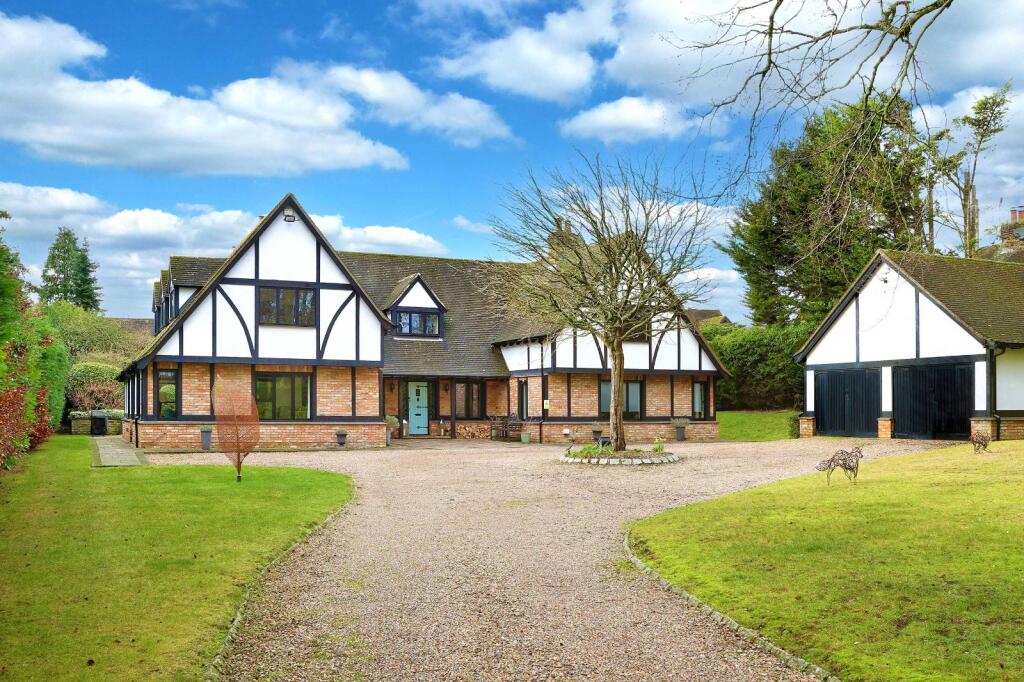 5 bedroom detached house for sale in Finch Lane, Knotty Green ...
