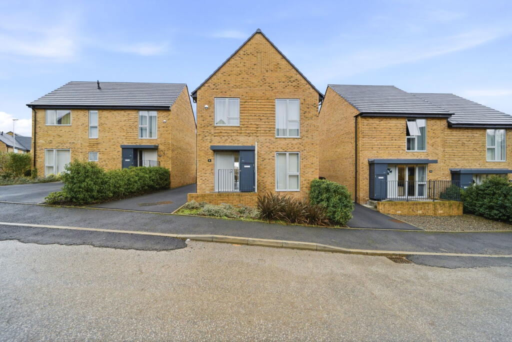 4 bedroom detached house for sale in Trough Laithe Road, Barrowford ...