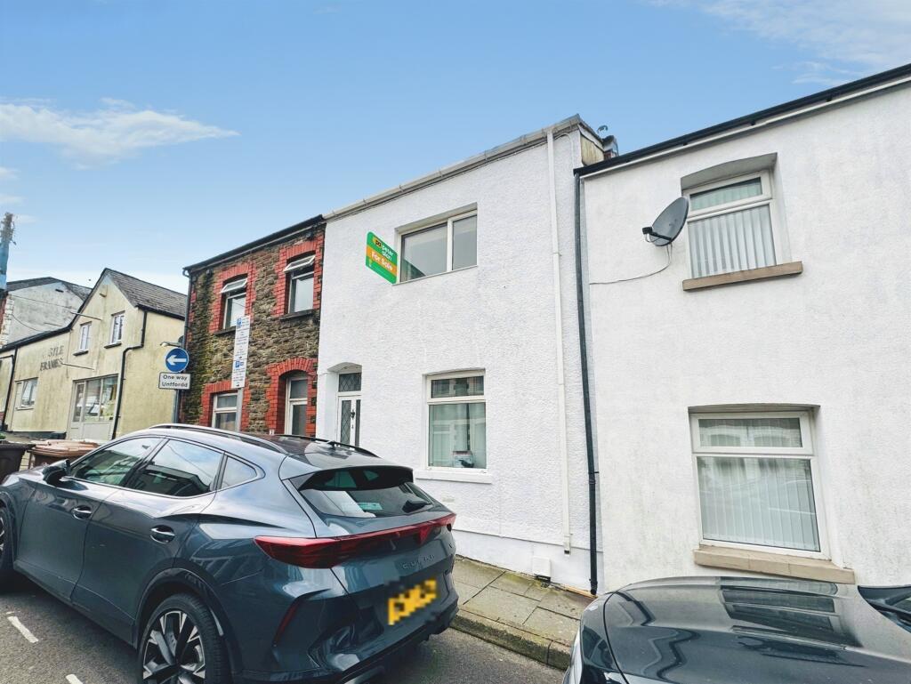 3 bedroom terraced house for sale in White Street, Caerphilly, CF83