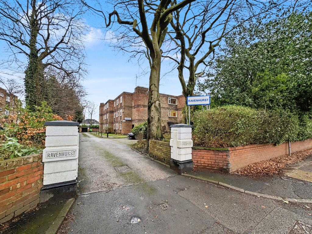 2 bedroom flat for sale in Ravenhurst, Bury Old Road, Salford M7