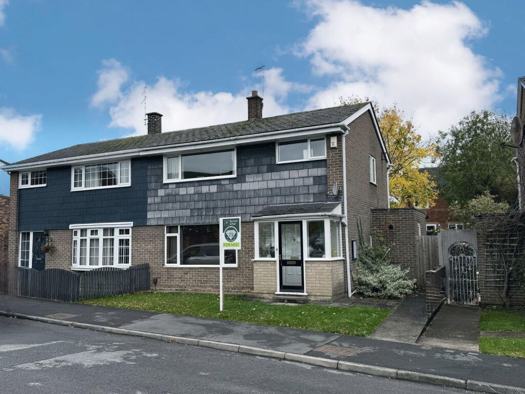 3 bedroom semi-detached house for sale in Wetherby, McBride Way, LS22