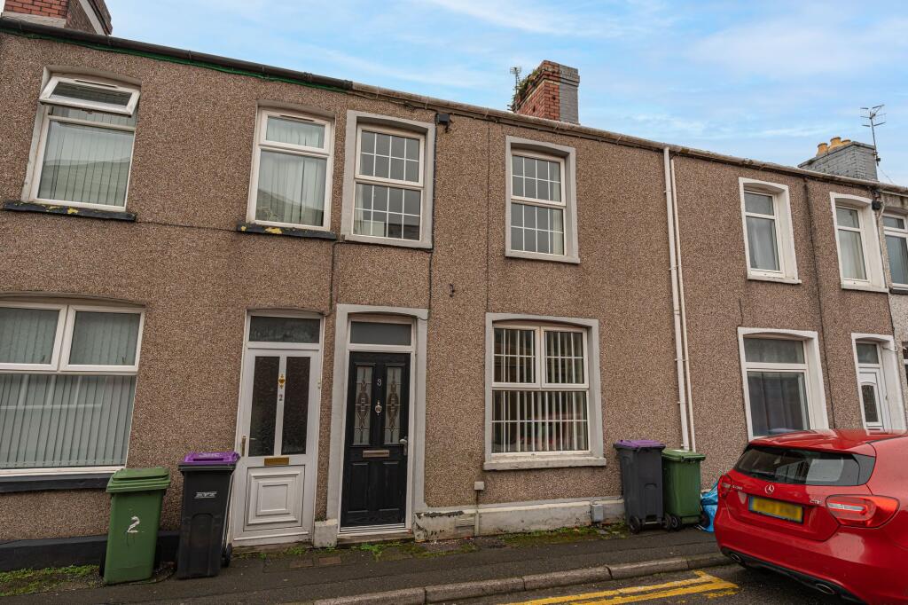 2 bedroom terraced house for sale in Maindee Terrace, Pontnewydd, NP44