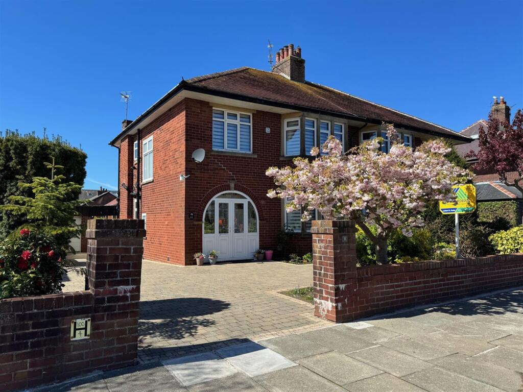 3 bedroom semi-detached house for sale in Bellingham Road, Lytham, FY8