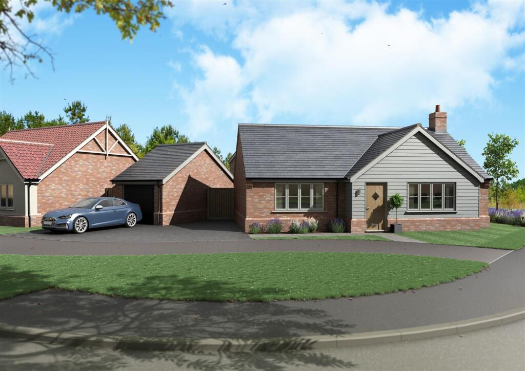 3 bedroom detached bungalow for sale in Sky View, Ilketshall St ...