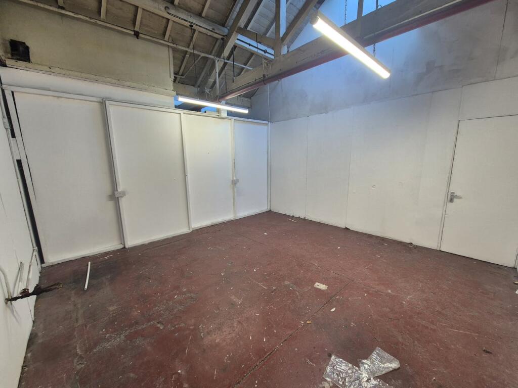 Distribution warehouse to lease in 4b, Hallam Mill, Hallam Street ...