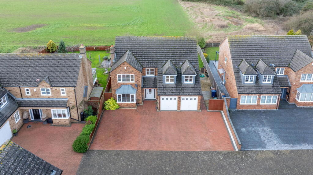 5 bedroom detached house for sale in Steeple View, March, PE15 9QH, PE15