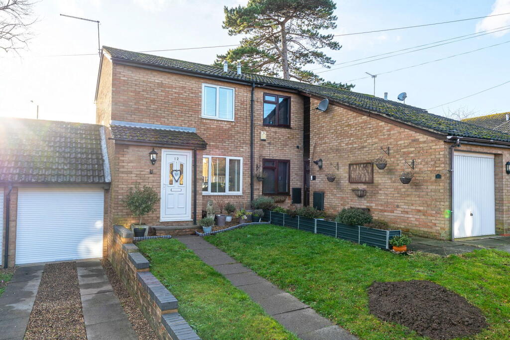 2 bedroom semi-detached house for sale in Alington Close, Finedon ...