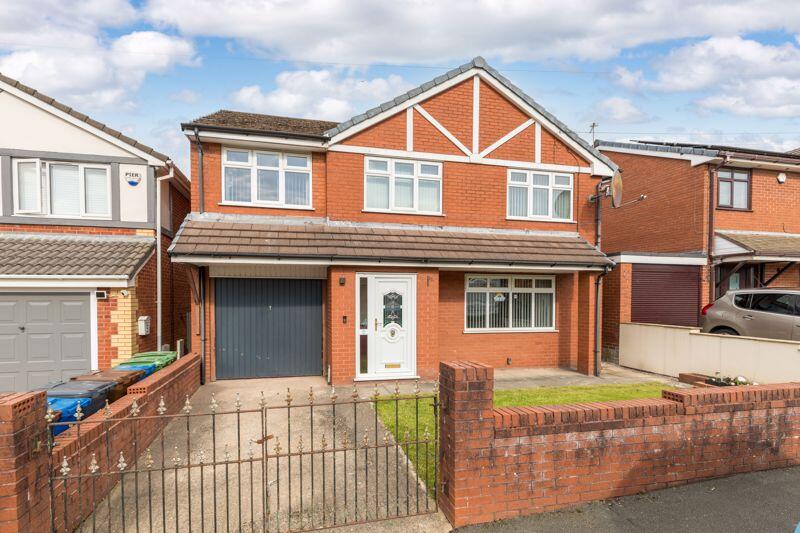 4 bedroom detached house for sale in Greenacre, Whelley, Wigan, WN1 3NY ...