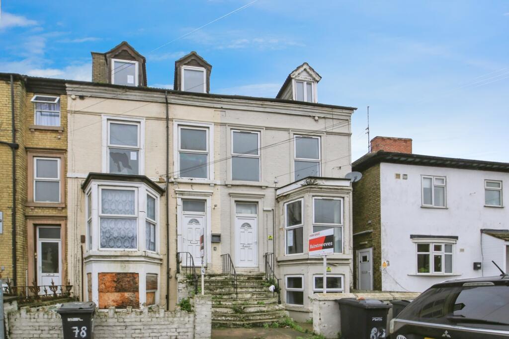4 bedroom terraced house for sale in Eastfield Road, Peterborough ...