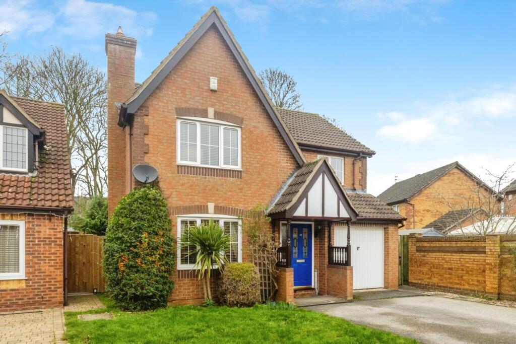 4 bedroom detached house for sale in Worcester Close, Bracebridge Heath ...