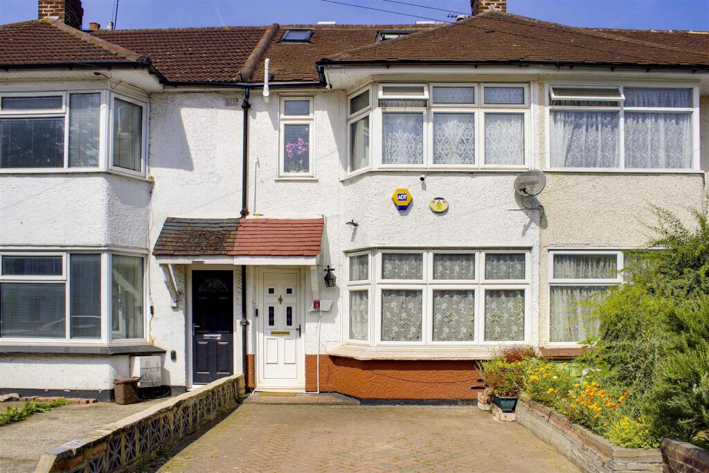 3 bedroom terraced house for sale in Nightingale Road, Edmonton, N9