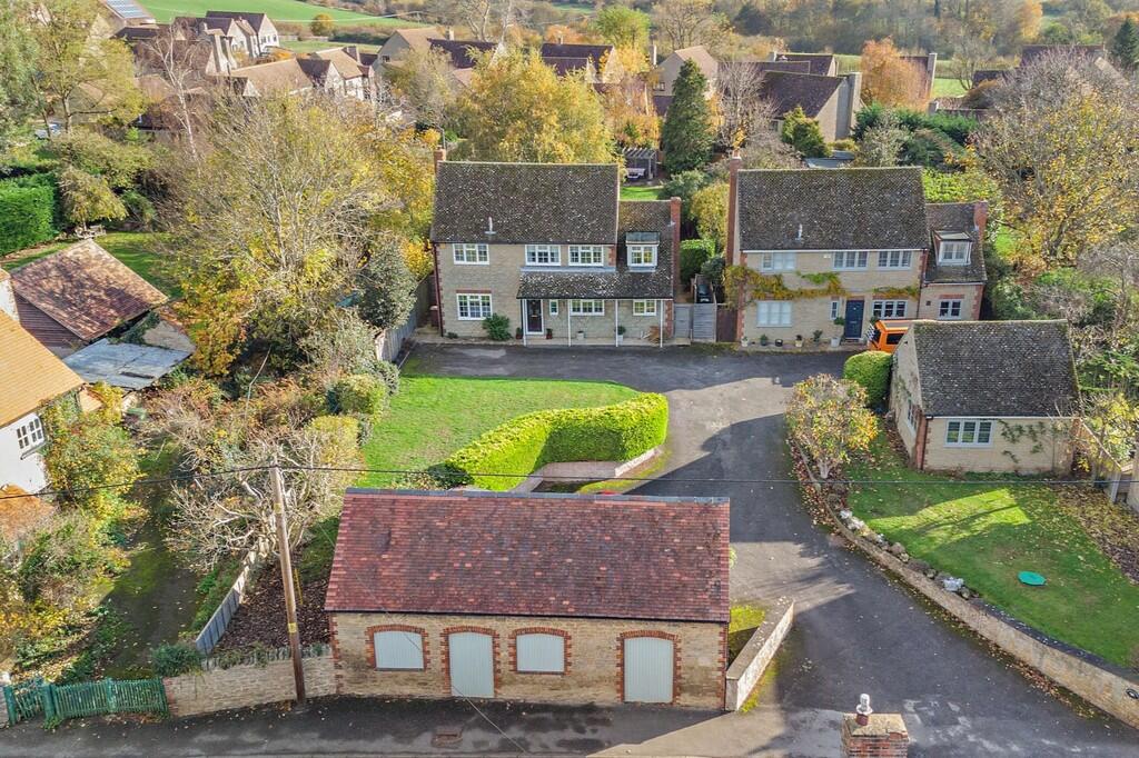 4 bedroom detached house for sale in High Street, Little Milton, Oxford ...