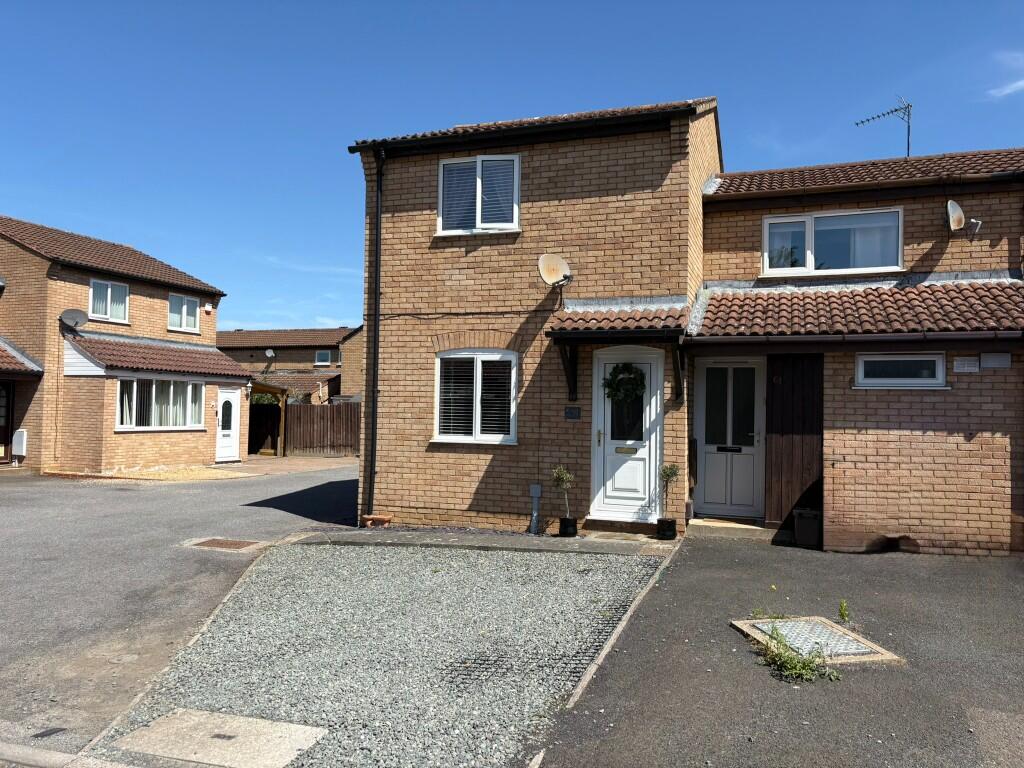 2 bedroom end of terrace house for sale in Lincoln Way Daventry ...