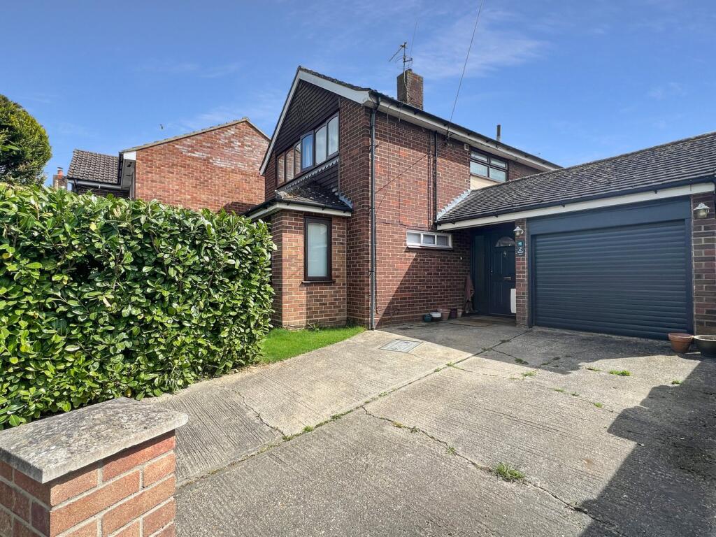 3 bedroom detached house for sale in Gosfield Road, Braintree, CM7