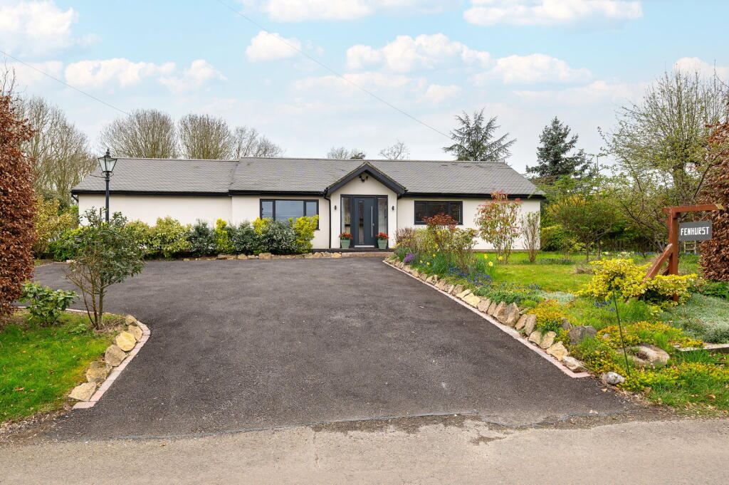 2 bedroom detached bungalow for sale in Barham Road, Buckworth ...