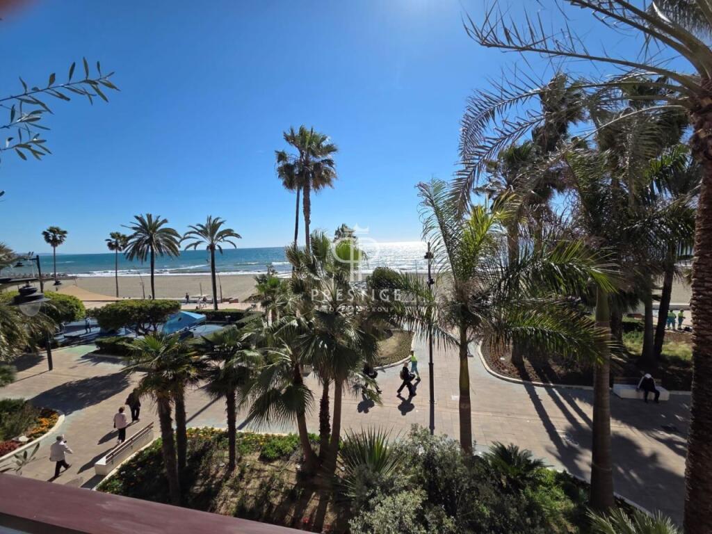 2 bedroom ground floor flat for sale in Andalucia, Malaga, Estepona, Spain