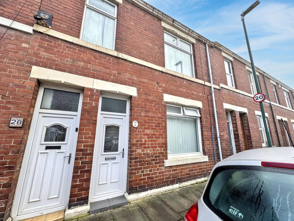 2 bedroom ground floor flat for sale in Breamish Street, Jarrow, Tyne ...