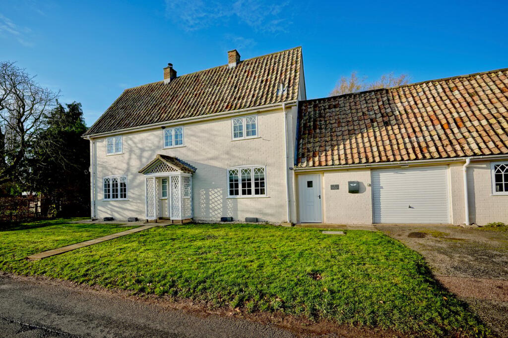 3 bedroom cottage for sale in Hill Farm Cottage, Wennington, Huntingdon ...