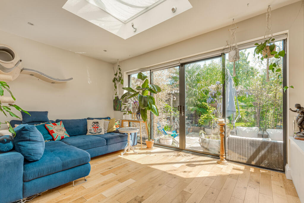 3 bedroom semi-detached house for sale in Huntingfield Road, London, SW15