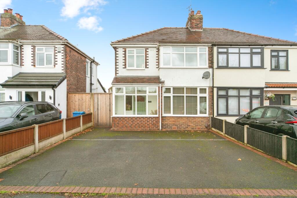 3 bedroom semi-detached house for sale in Barrows Green Lane, Widnes, WA8