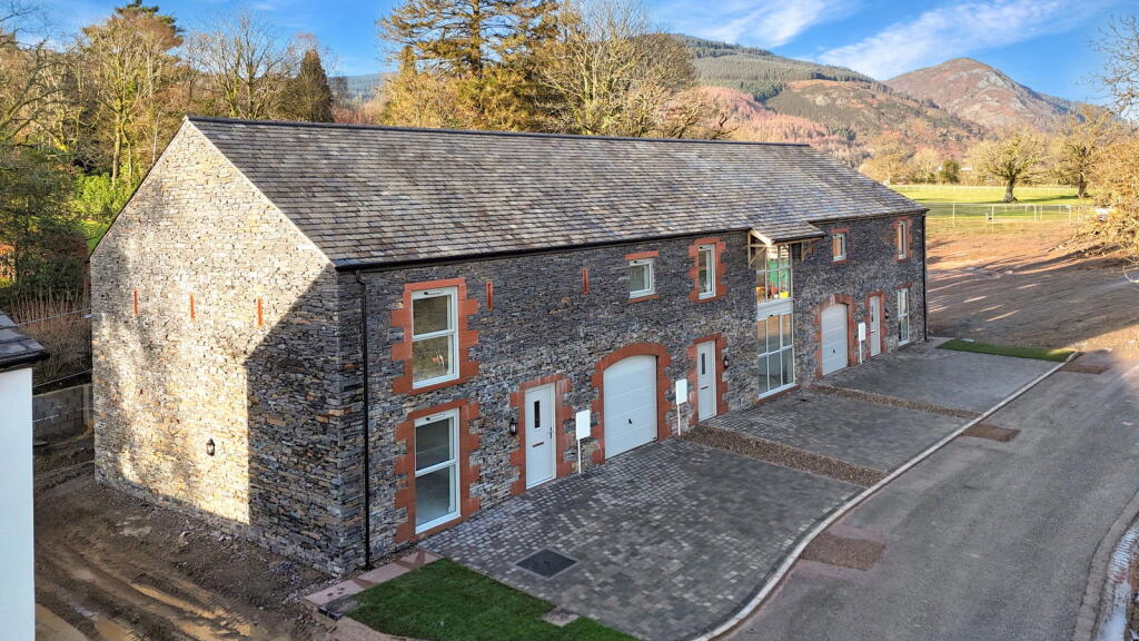 4 bedroom end of terrace house for sale in Newlands Estate, Braithwaite ...
