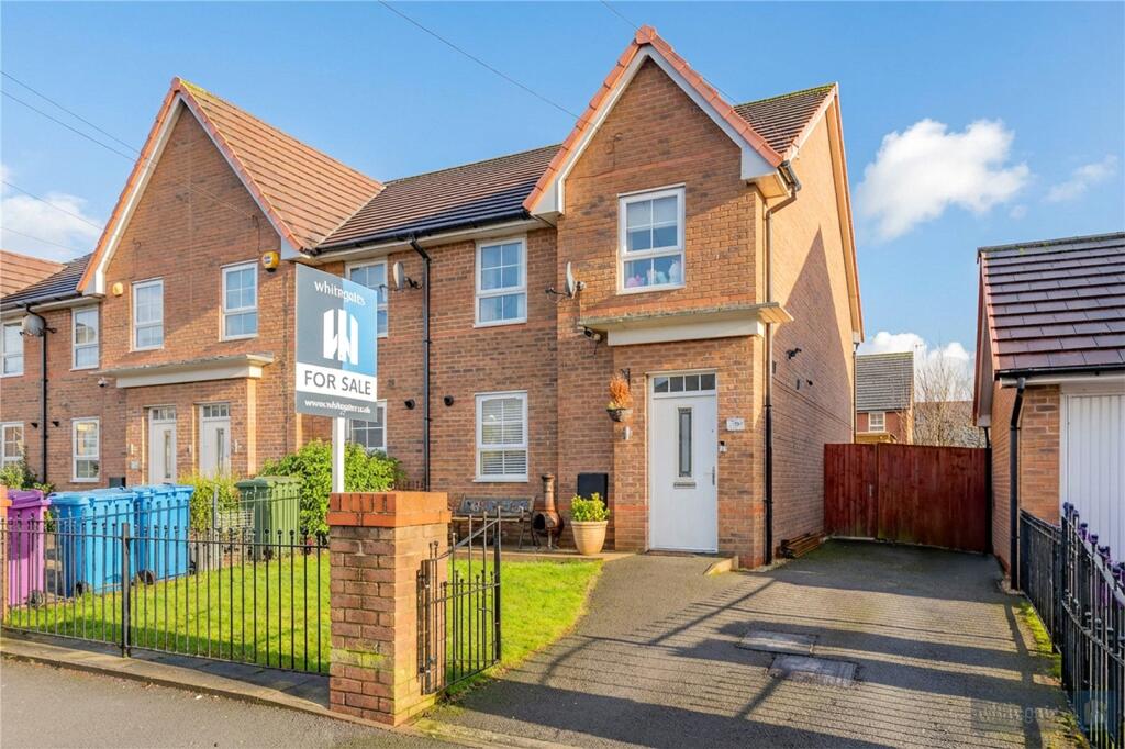 4 bedroom end of terrace house for sale in Queens Road, Liverpool ...