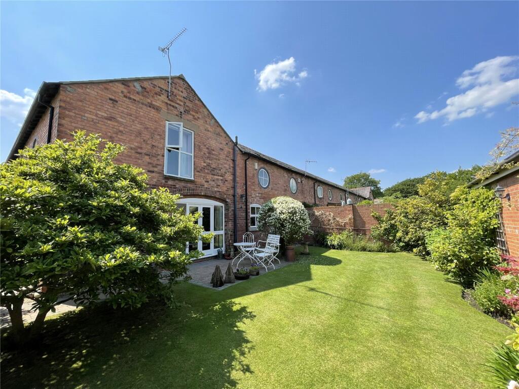 4 bedroom barn conversion for sale in Stringers Lane, Higher Kinnerton ...