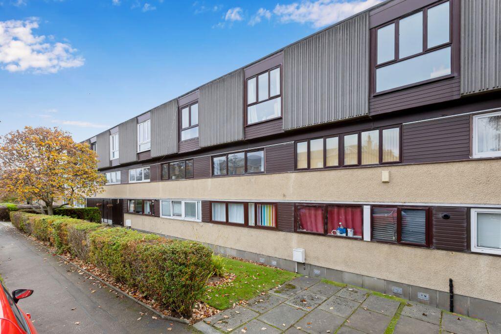 1 bedroom ground floor flat for sale in 121/4 Comiston Drive ...
