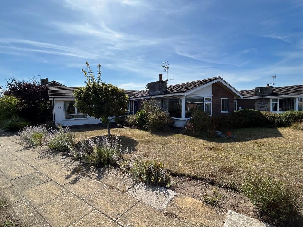 4 bedroom bungalow for sale in Alderdale Avenue, Ainsdale, Merseyside, PR8