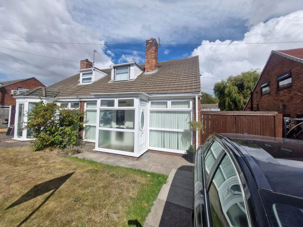 3 bedroom semi-detached house for sale in Deyes End, Maghull, L31 6DP, L31