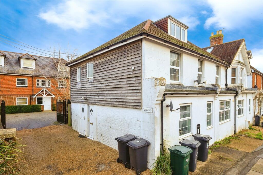 2 bedroom maisonette for sale in Framfield Road, Uckfield, East ...