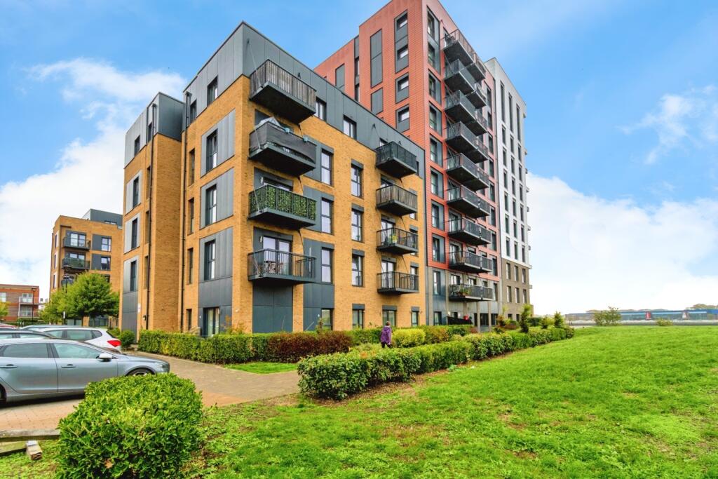 1 bedroom flat for sale in Meridian Way, Southampton, Hampshire, SO14